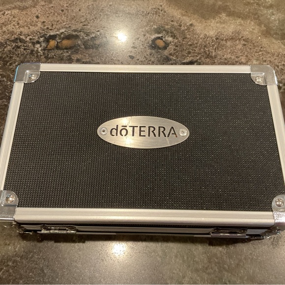 Doterra | Storage & Organization | Dterra Essential Oil Dram Case ...
